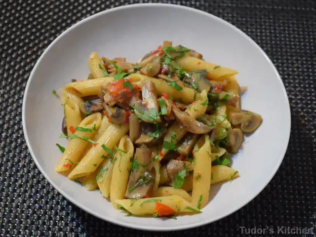 Paste cu ciuperci si lapte de cocos | Bucataria lui Tudor